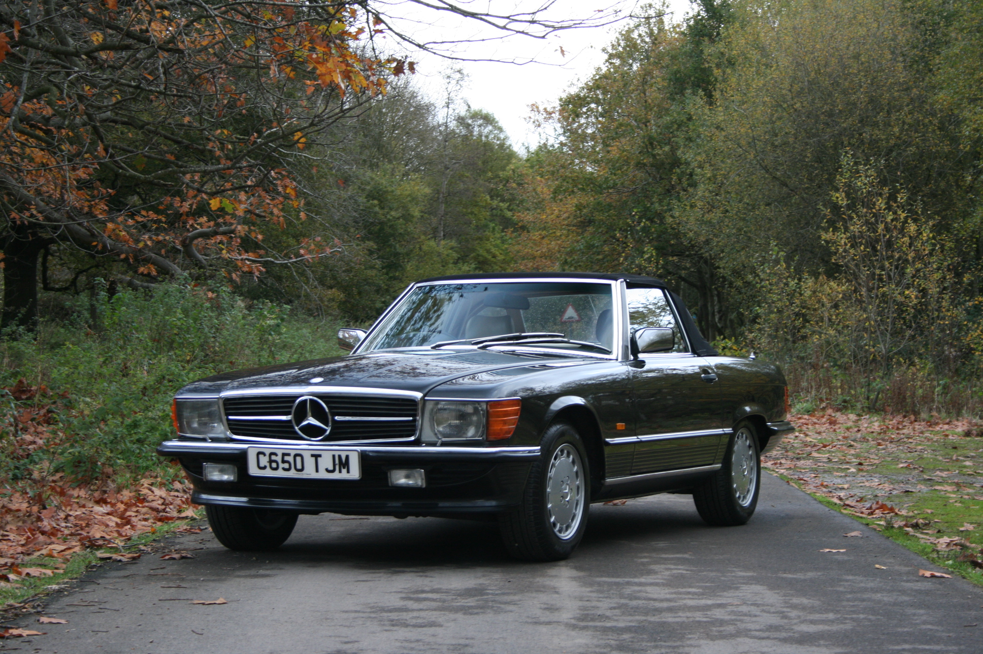 Mercedes 500SL - Avantgarde Classics