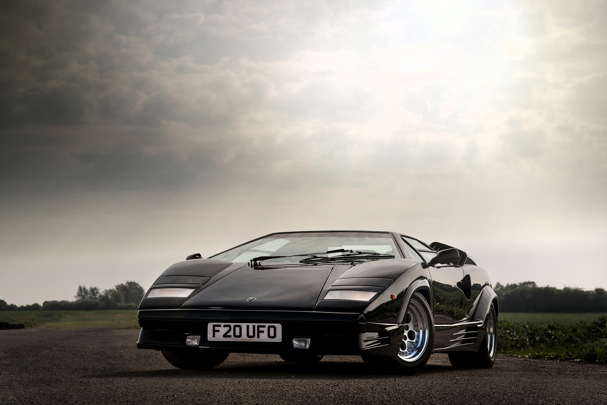 Lamborghini Countach 25th Anniversary - Avantgarde Classics