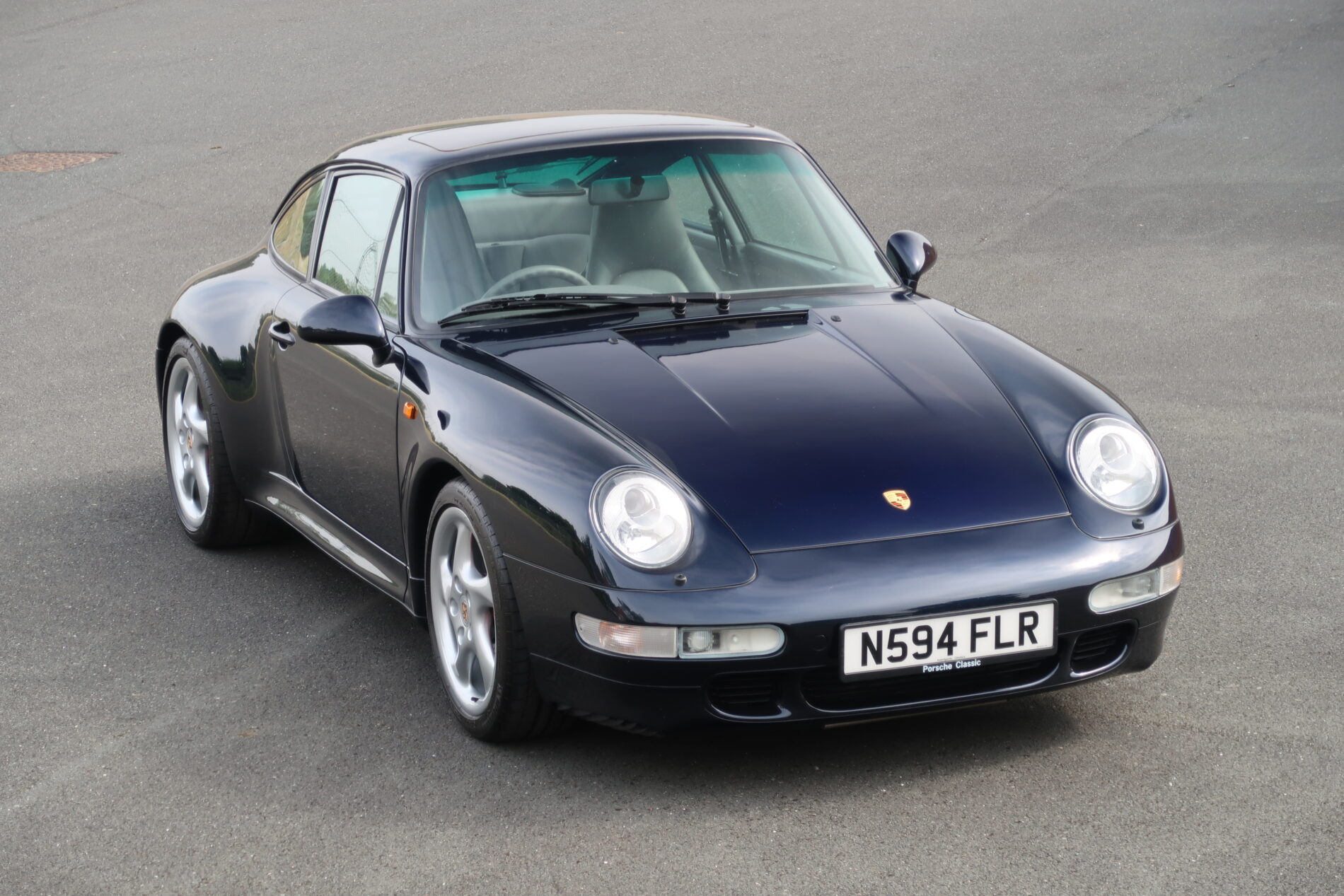 Porsche 911 Carrera 4S 993 - Avantgarde Classics
